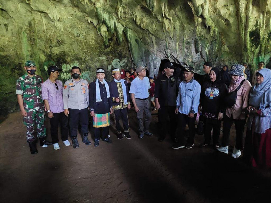 Plt Bupati Resmikan Destinasi Wisata Goa Tapak Raja di Kawasan IKN ...