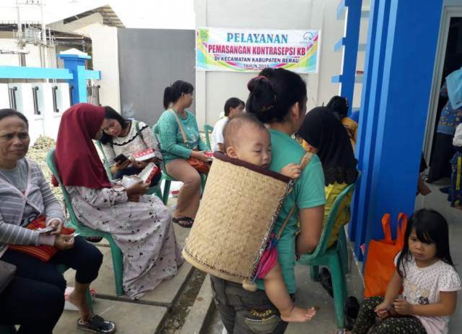 Peri Kombong: Pengendalian Penduduk Bantu Entaskan Kemiskinan Peri Kombong: Pengendalian Penduduk Bantu Entaskan Kemiskinan