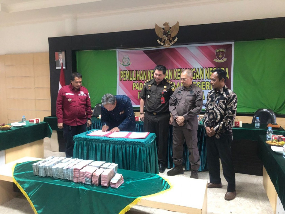 Kejari Kukar Selamatkan Uang Negara Rp1,4 Miliar dari Tangan Kontraktor