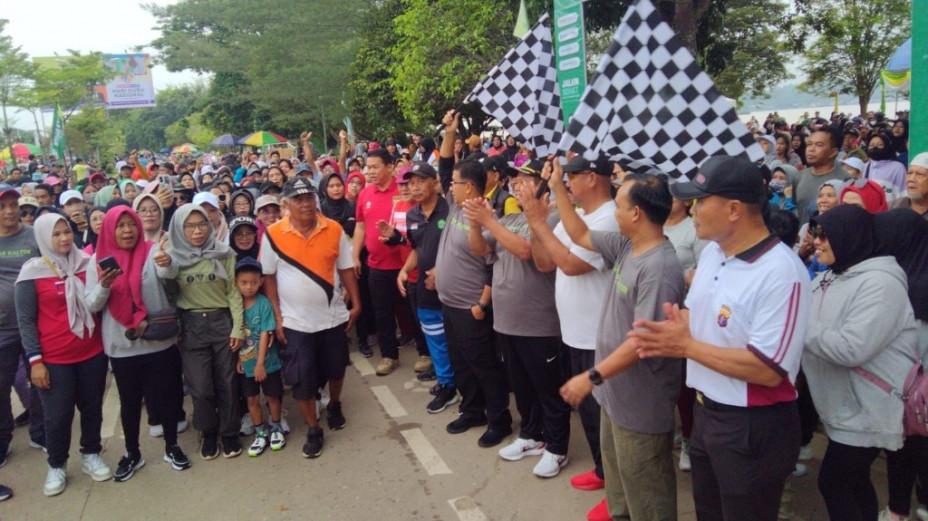 Meriahnya Jalan Sehat jadi Puncak Perayaan HUT ke-17 SKH Koran Kaltim