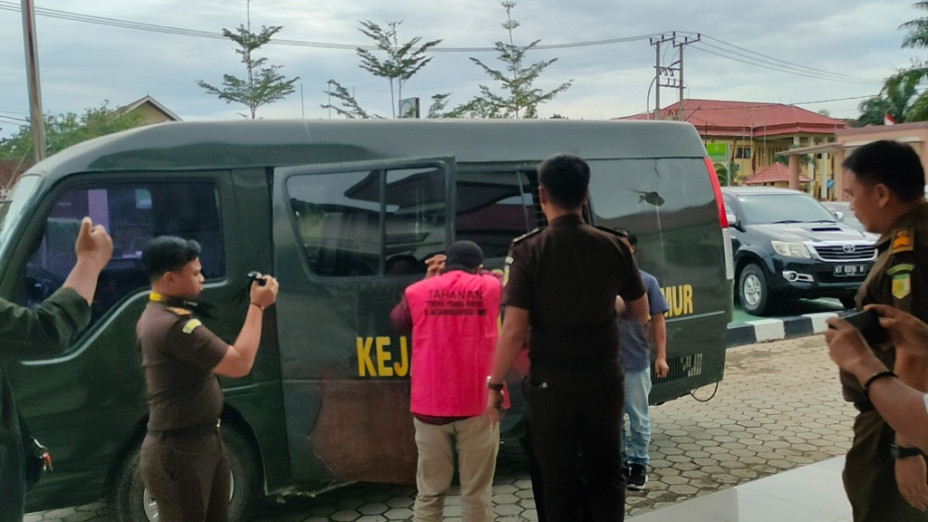 Kasus Solar Cell Kejari Kutim Tahan Direktur Cv Dua Putra Sangatta